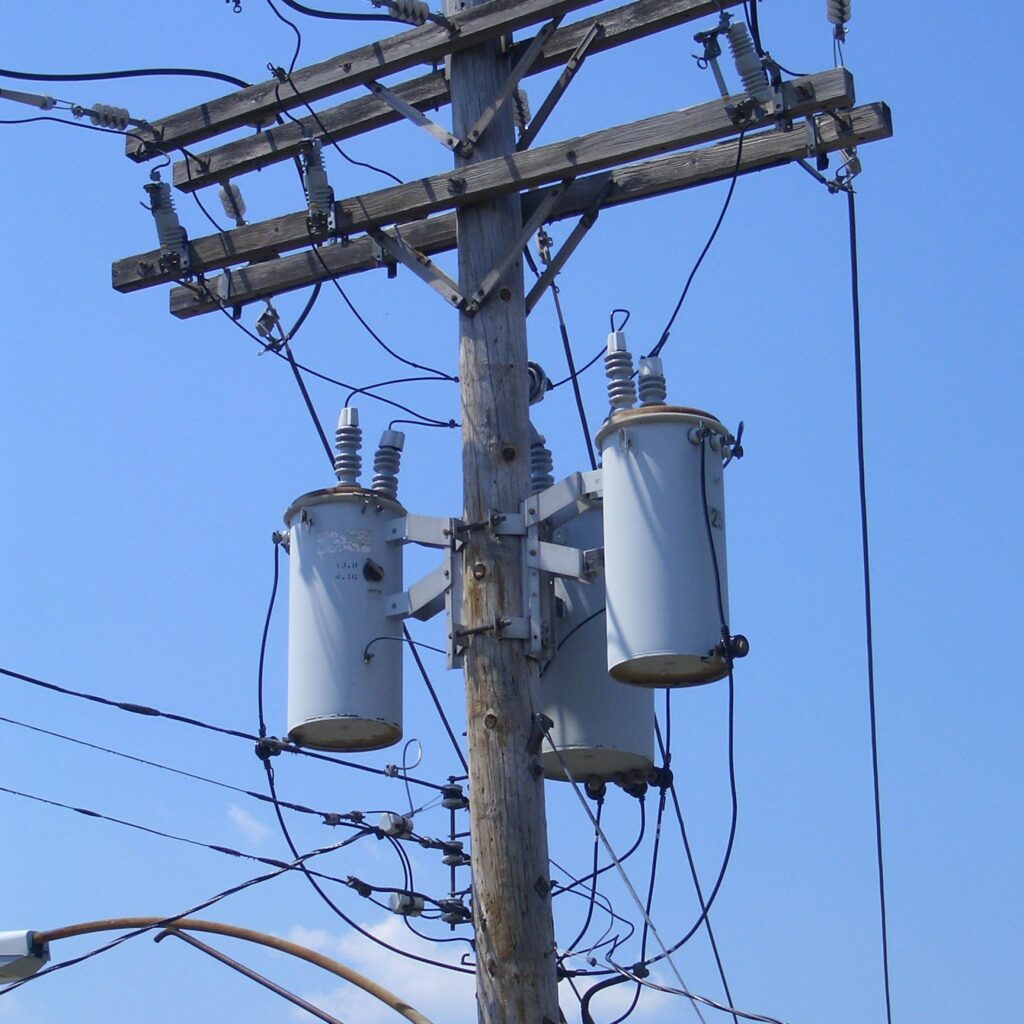 Utility_pole_transformers | RCR Wireless News