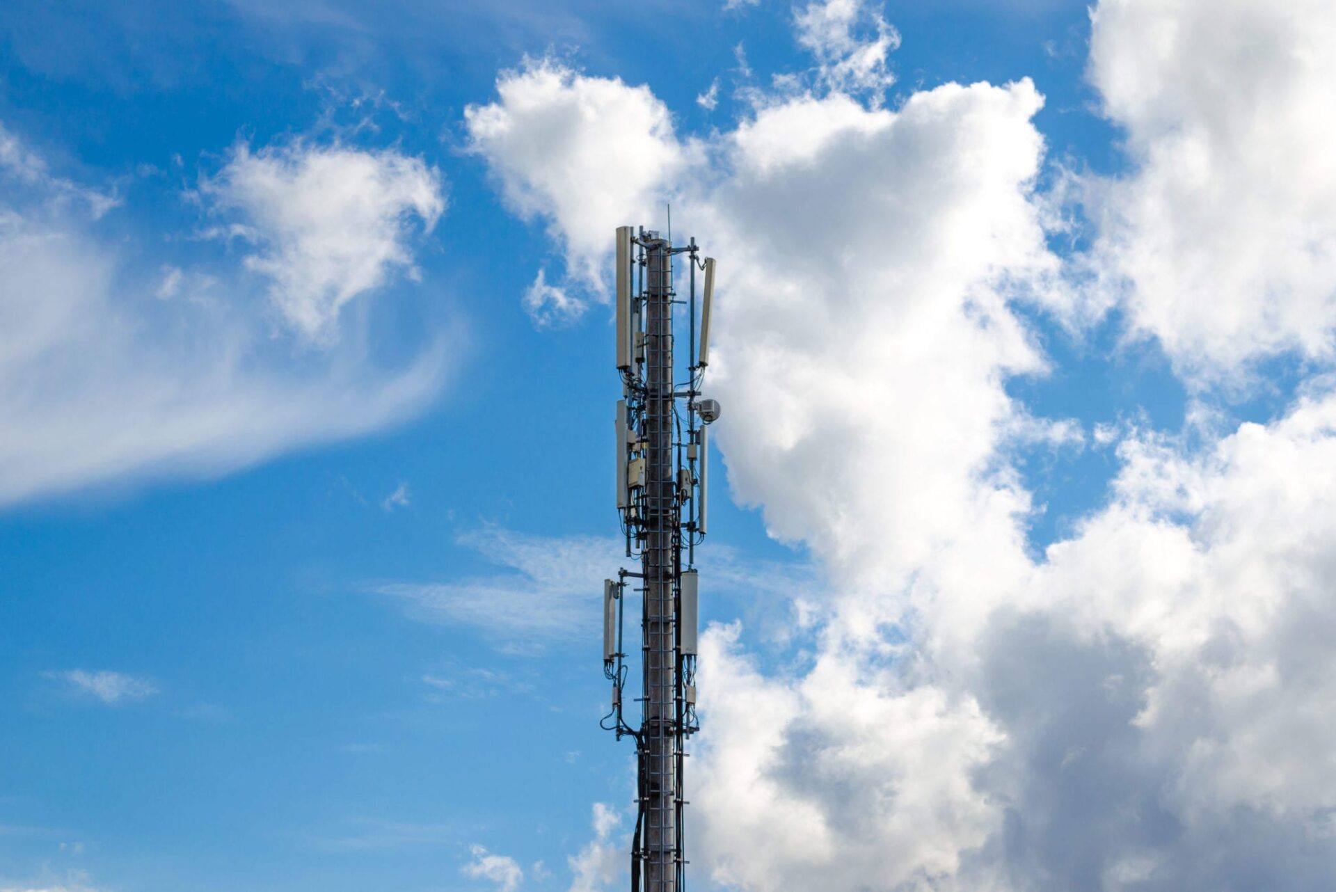 5G wireless backhaul trial from NEC, KT