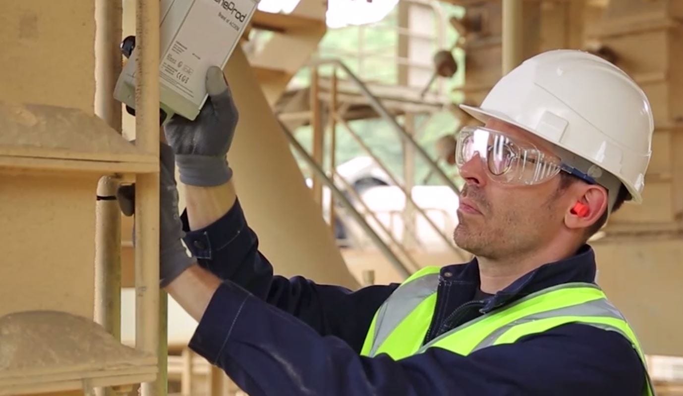 Going wireless improves data acquisition in harsh environments