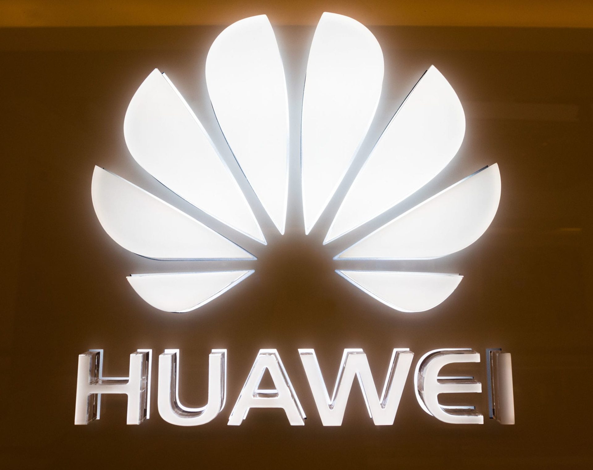 Huawei explores robots-as-a-service for smart manufacturing