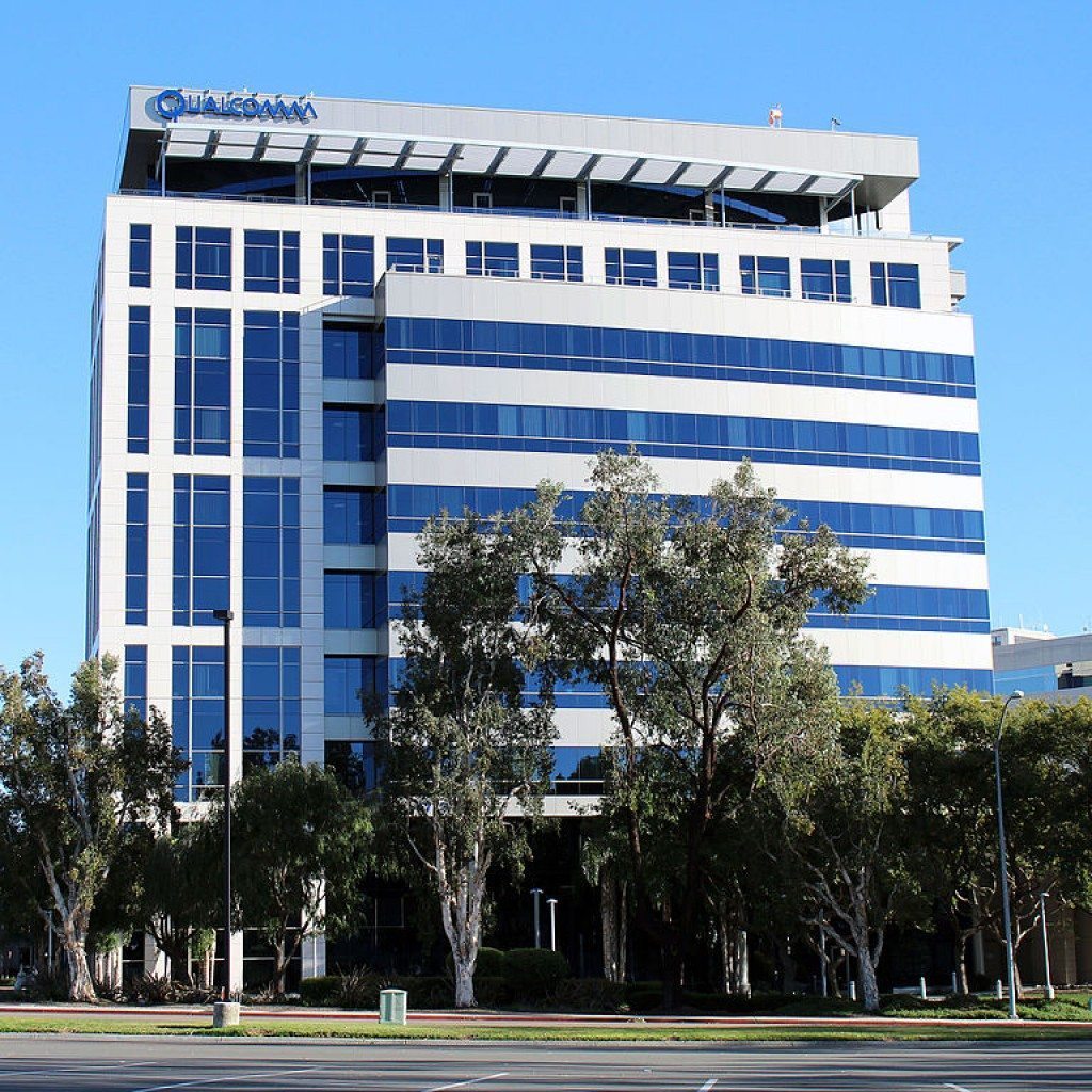 Qualcomm updates Snapdragon platform and integrates X12 LTE modem - RCR ...