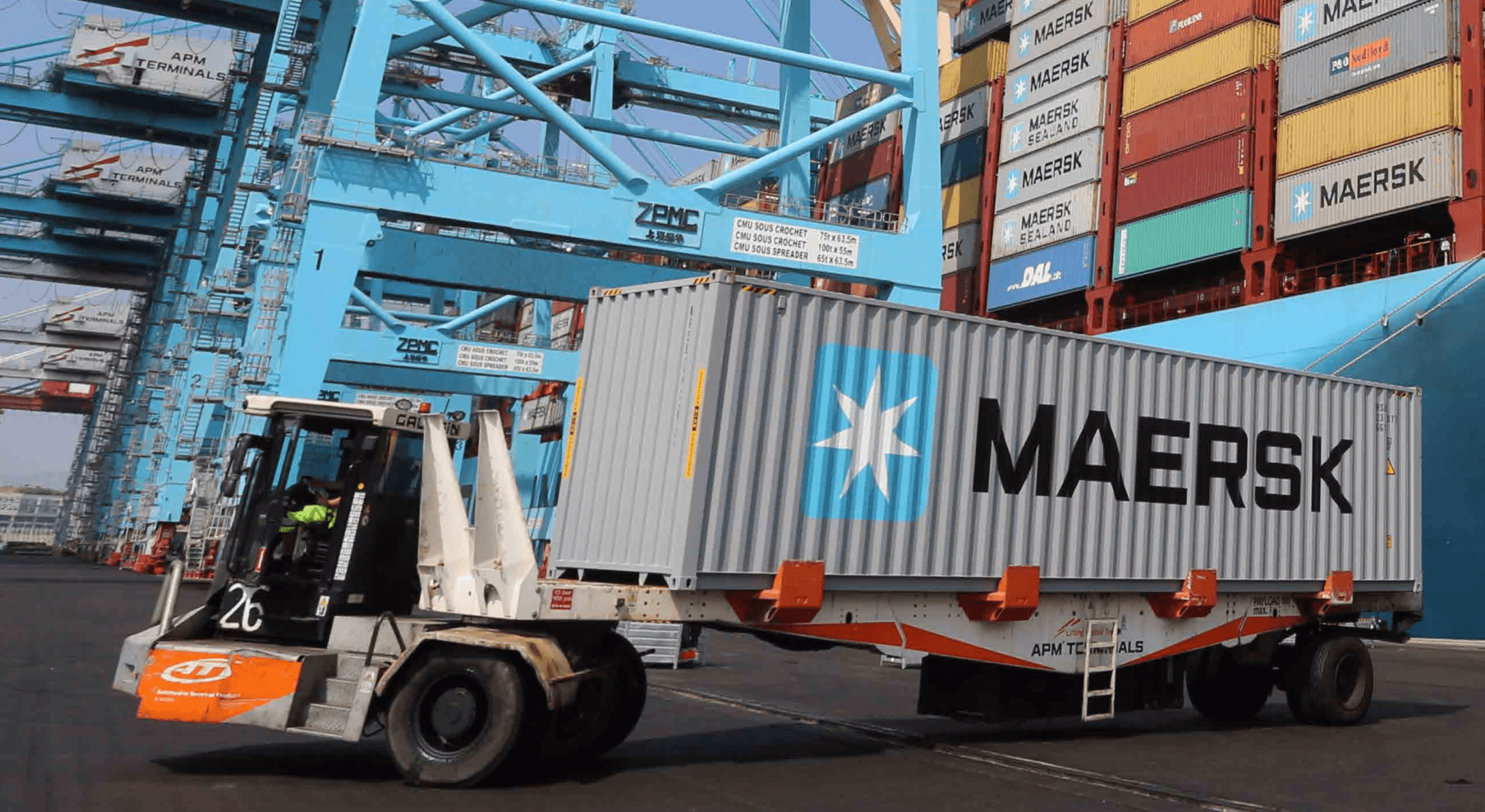 Traxens gets Maersk investment, 150,000 tracker order, role in port project