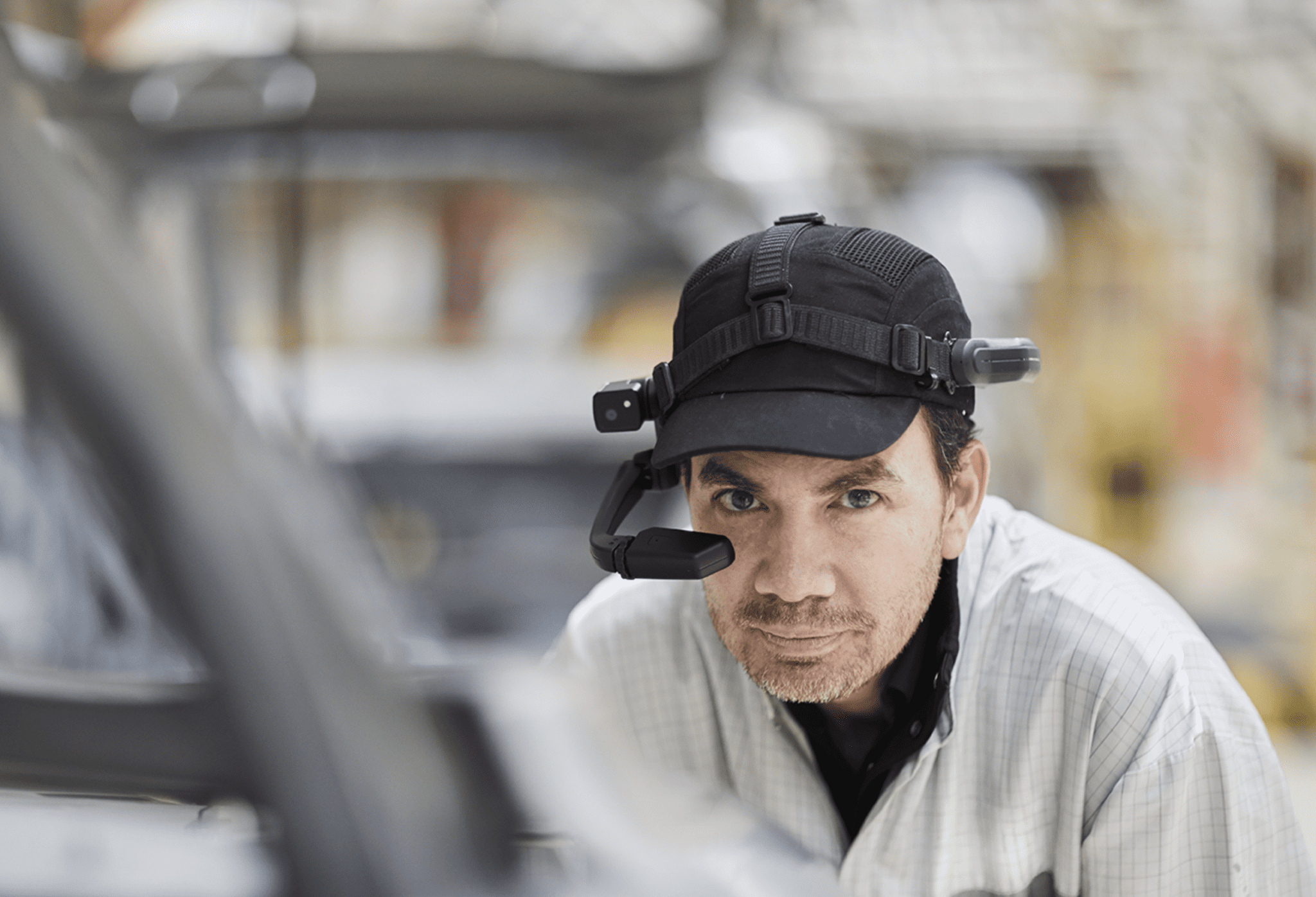 “The future starts here” – four cases of industrial AR in automotive ...