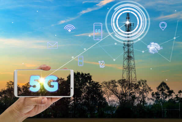 What is 5G Integrated Access and Backhaul (IAB)?
