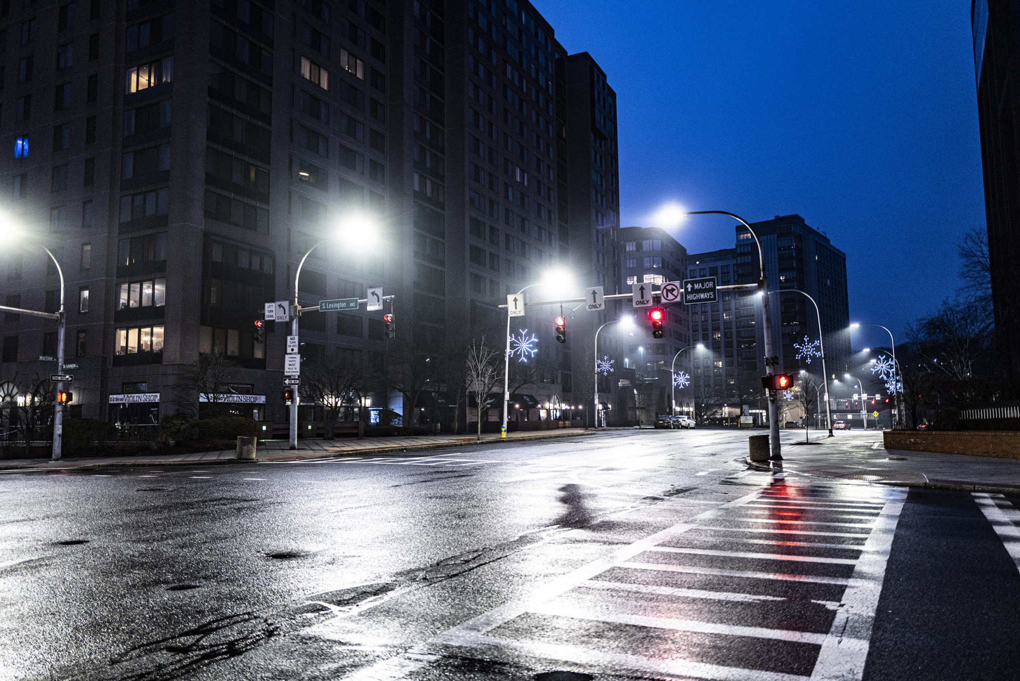 Signify intos new line of LTE and 5G 'broadband luminaires' for smart ...