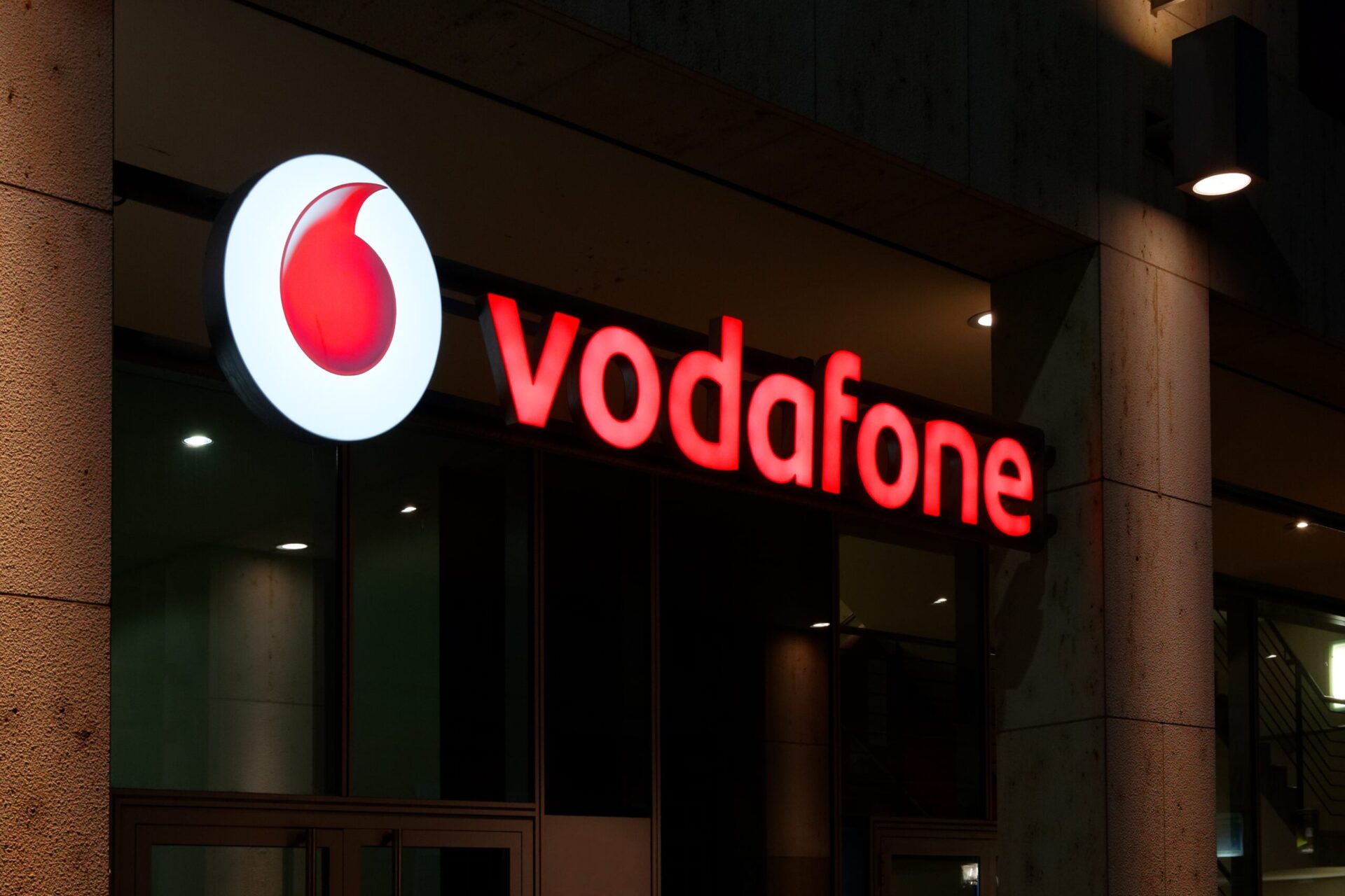 Vodafone trials multiple 5G SA network slices in the UK