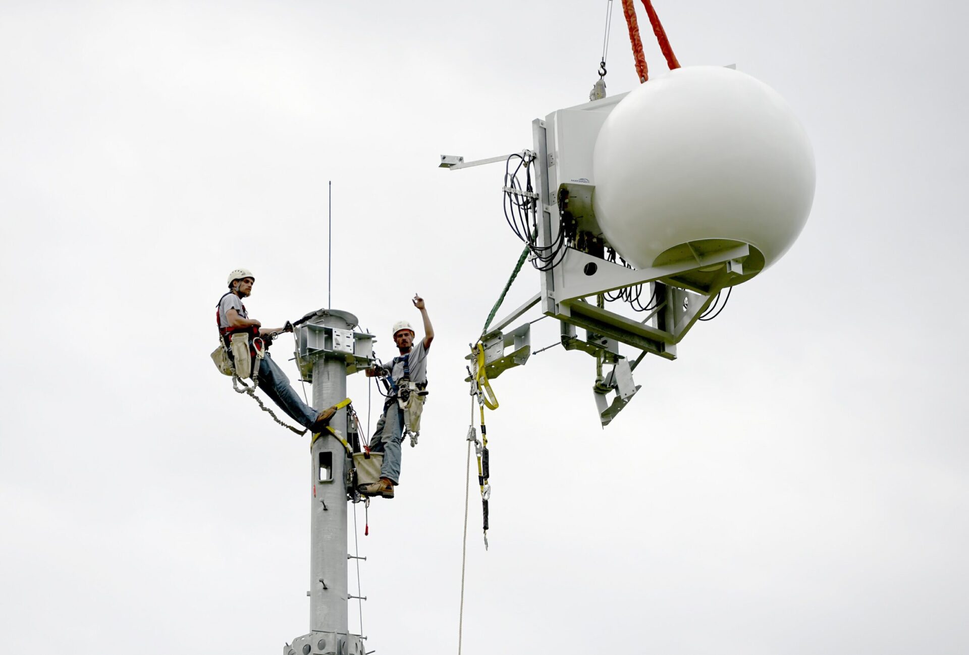 Verizon to hire 1,800 techs for East Coast broadband expansion