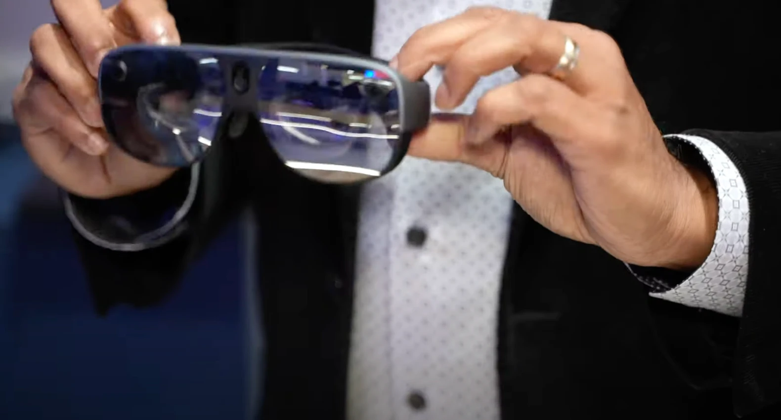 Enabling boundless XR with dynamic distributed compute